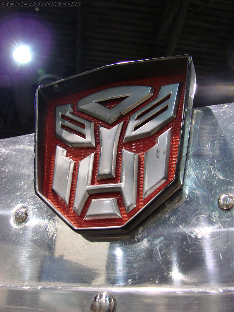 Optimus Prime Semi-Truck Photo Gallery - Transformers