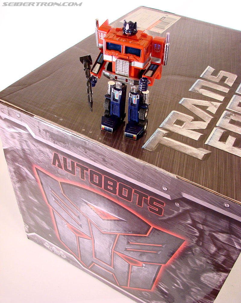 Hasbro's "Ultimate Press Kit" - Transformers