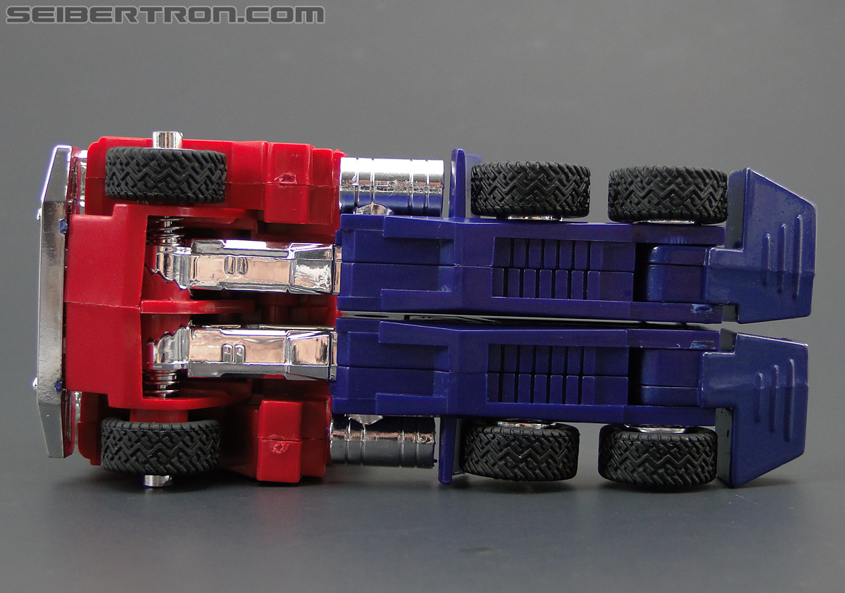 Transformers Chronicles Optimus Prime (G1) (Reissue) Toy Gallery (Image ...