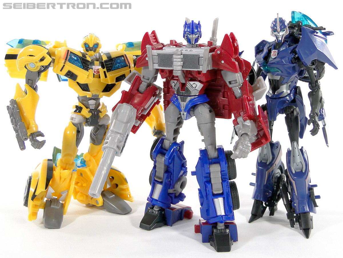 Transformers Prime: First Edition Bumblebee Toy Gallery (Image #112 of 130)