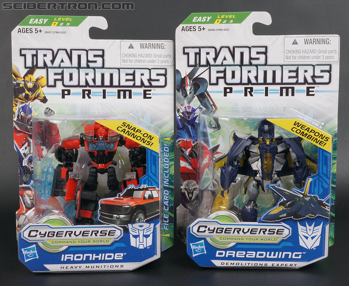 Transformers Prime: Cyberverse Ironhide Toy Gallery (Image #15 of 131)