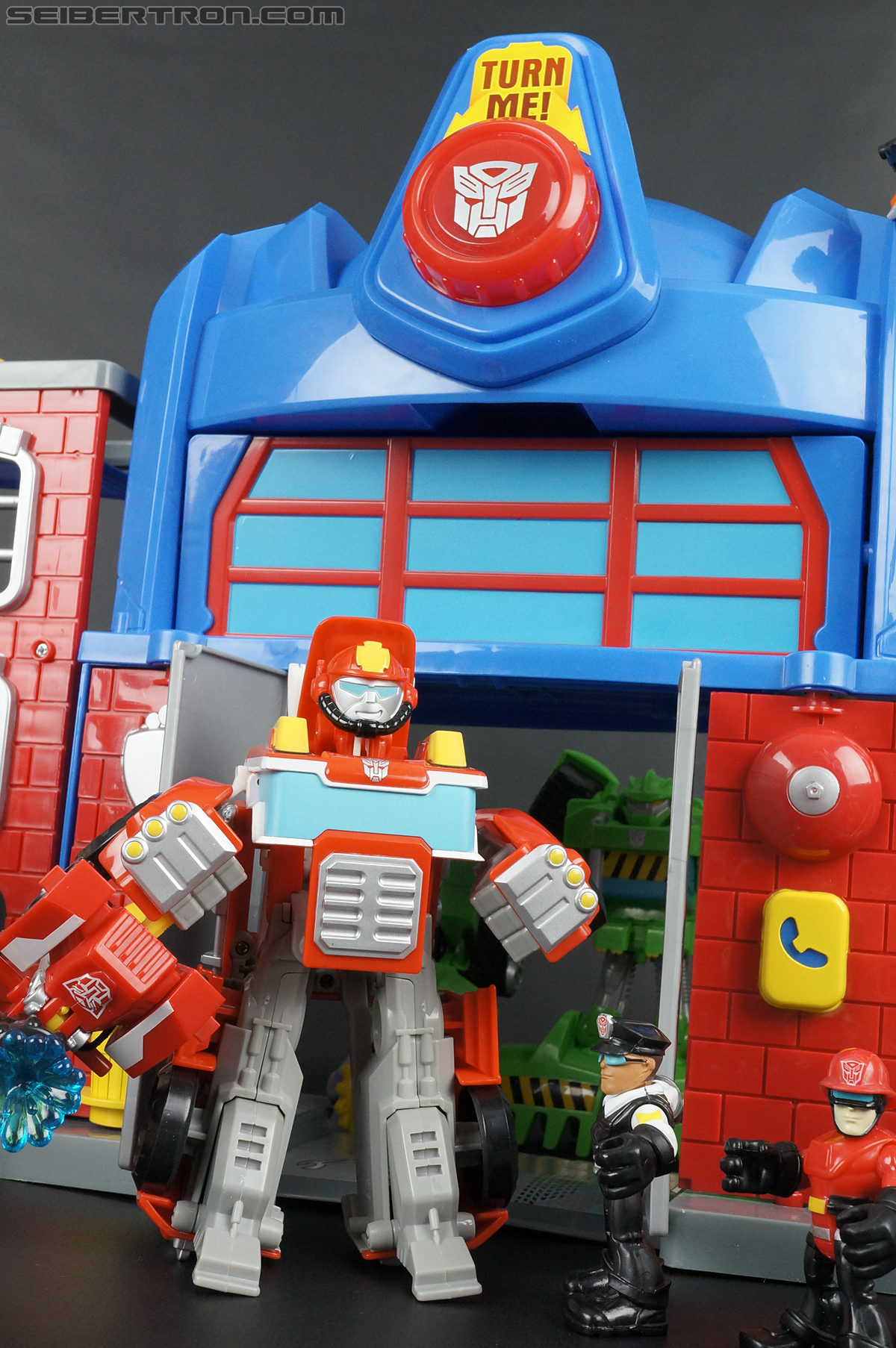Transformers Rescue Bots Fire Station Prime Toy Gallery (Image #103 of 136)
