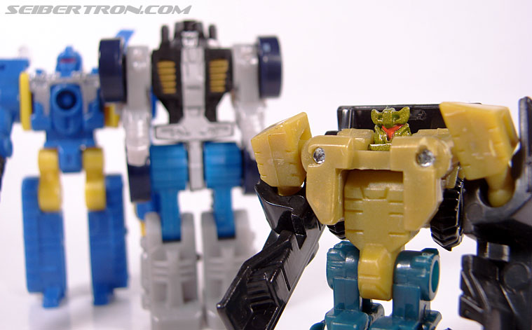 Transformers Cybertron Heavy Load (Bull Bull) Toy Gallery (Image #46 of 56)