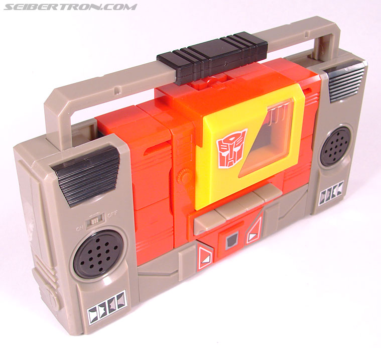 Transformers Collection Blaster (Broadcast) (Reissue) Toy Gallery ...