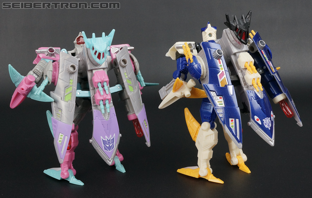 Transformers Convention & Club Exclusives Sky-Byte Toy Gallery (Image ...